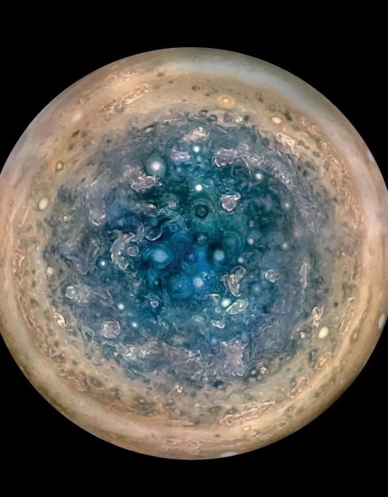10 Rare Pictures of Jupiter by NASA | Largest Planet of Solar System ...